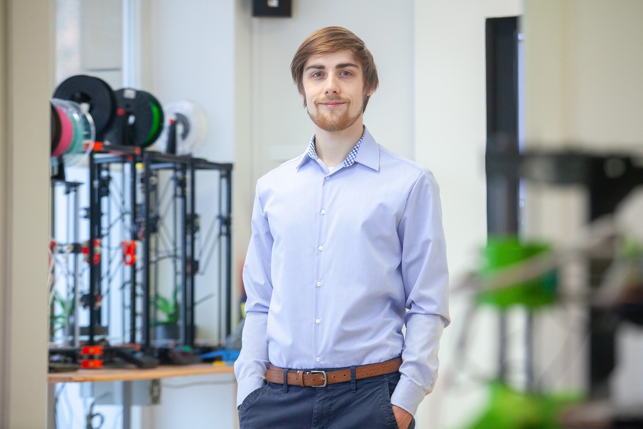 How do you become a founder?